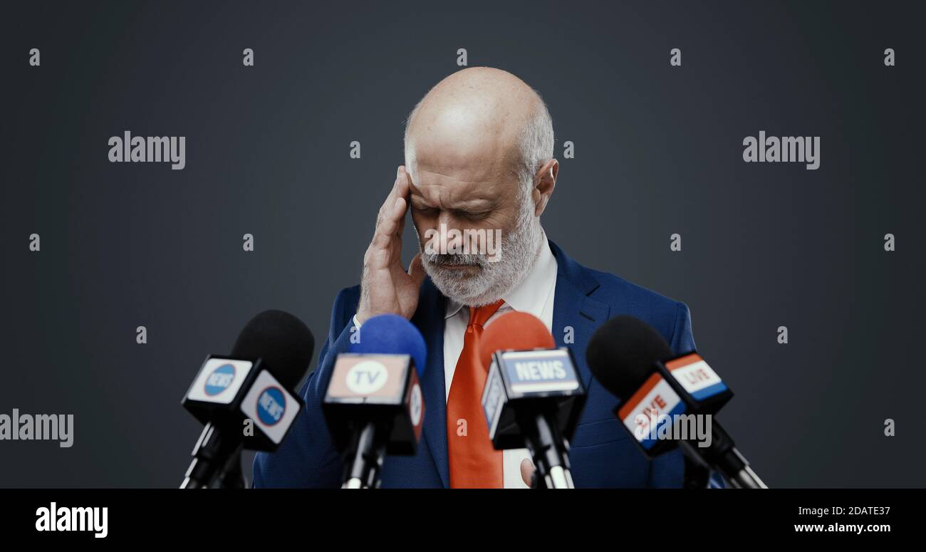 Mature man confused presentation hi-res stock photography and images ...