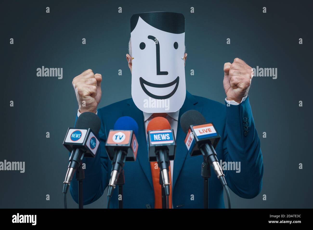 Wearing disguise hiding face hi-res stock photography and images - Alamy