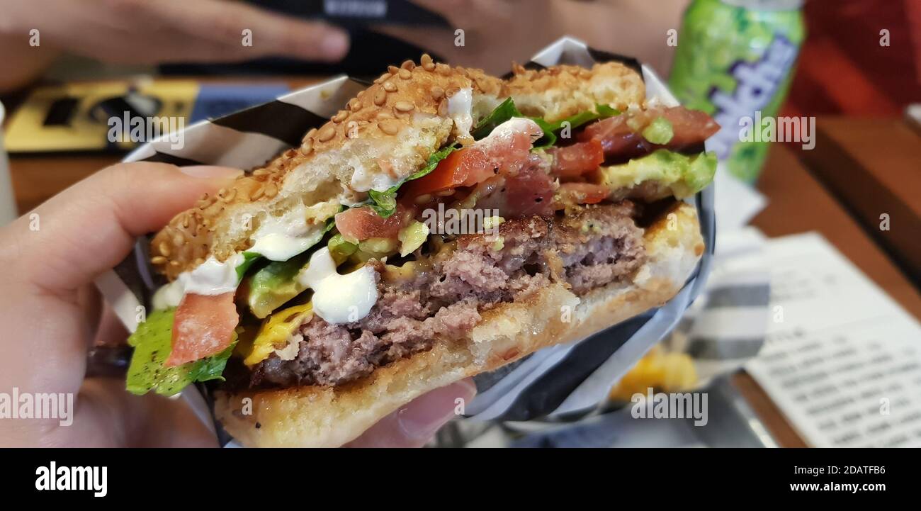 Close up of delicious hamburger Stock Photo - Alamy