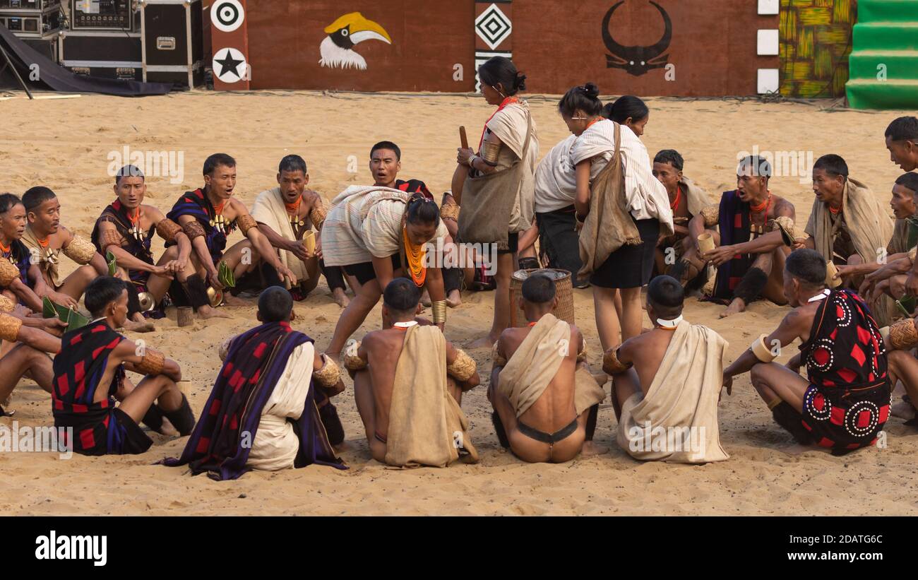 Tribal ritual hi-res stock photography and images - Alamy