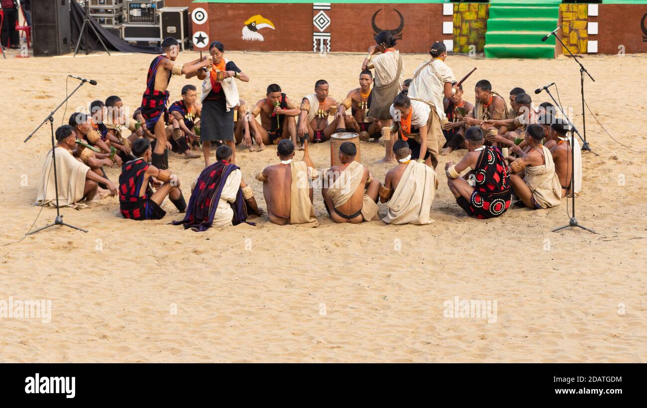 Tribal ritual hi-res stock photography and images - Alamy