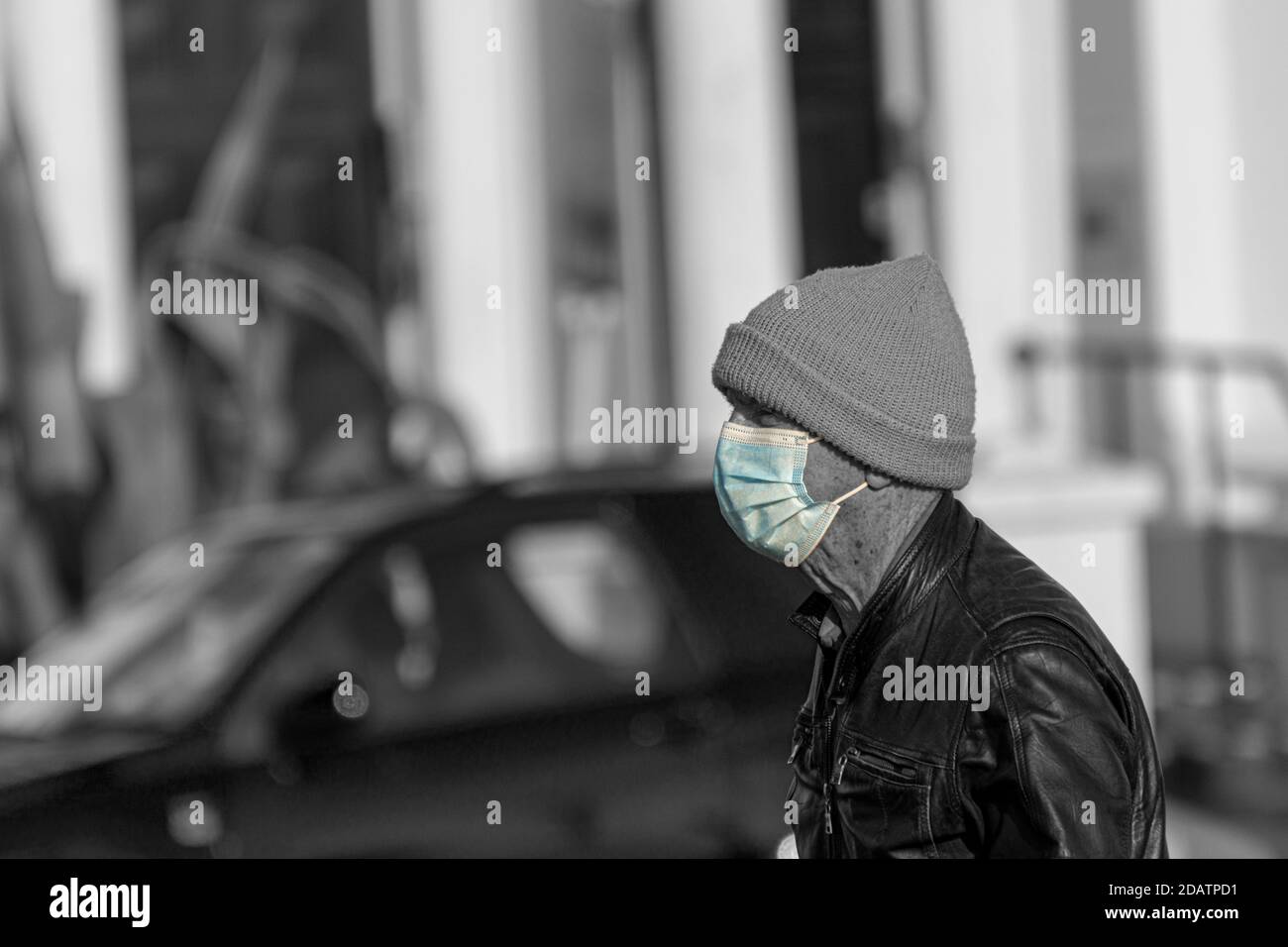 Lonely surgical mask hi-res stock photography and images - Alamy