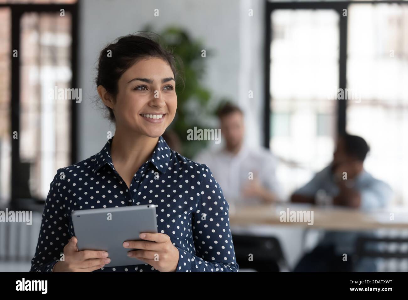 Friendly consultant hi-res stock photography and images - Alamy