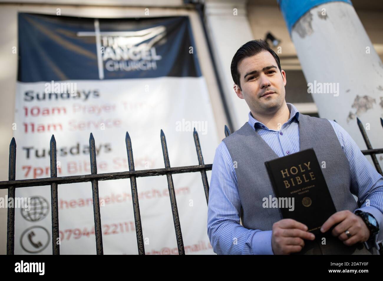 Pastor regan hi-res stock photography and images - Alamy