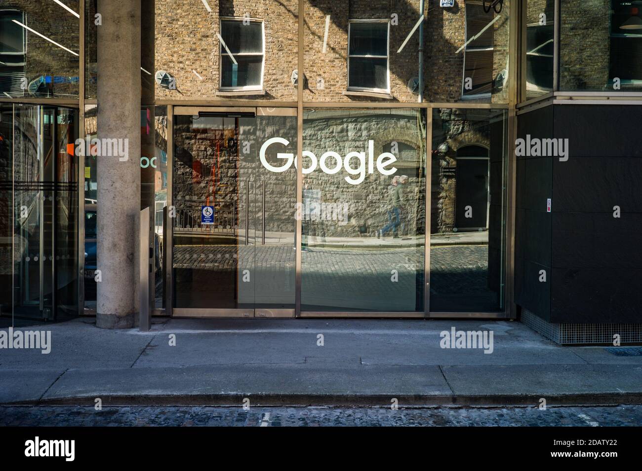An entrance to a Google Office block in Dublin's Docklands Stock Photo ...