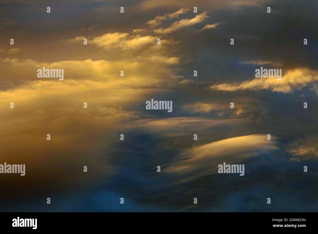 Evening textures hi-res stock photography and images - Alamy