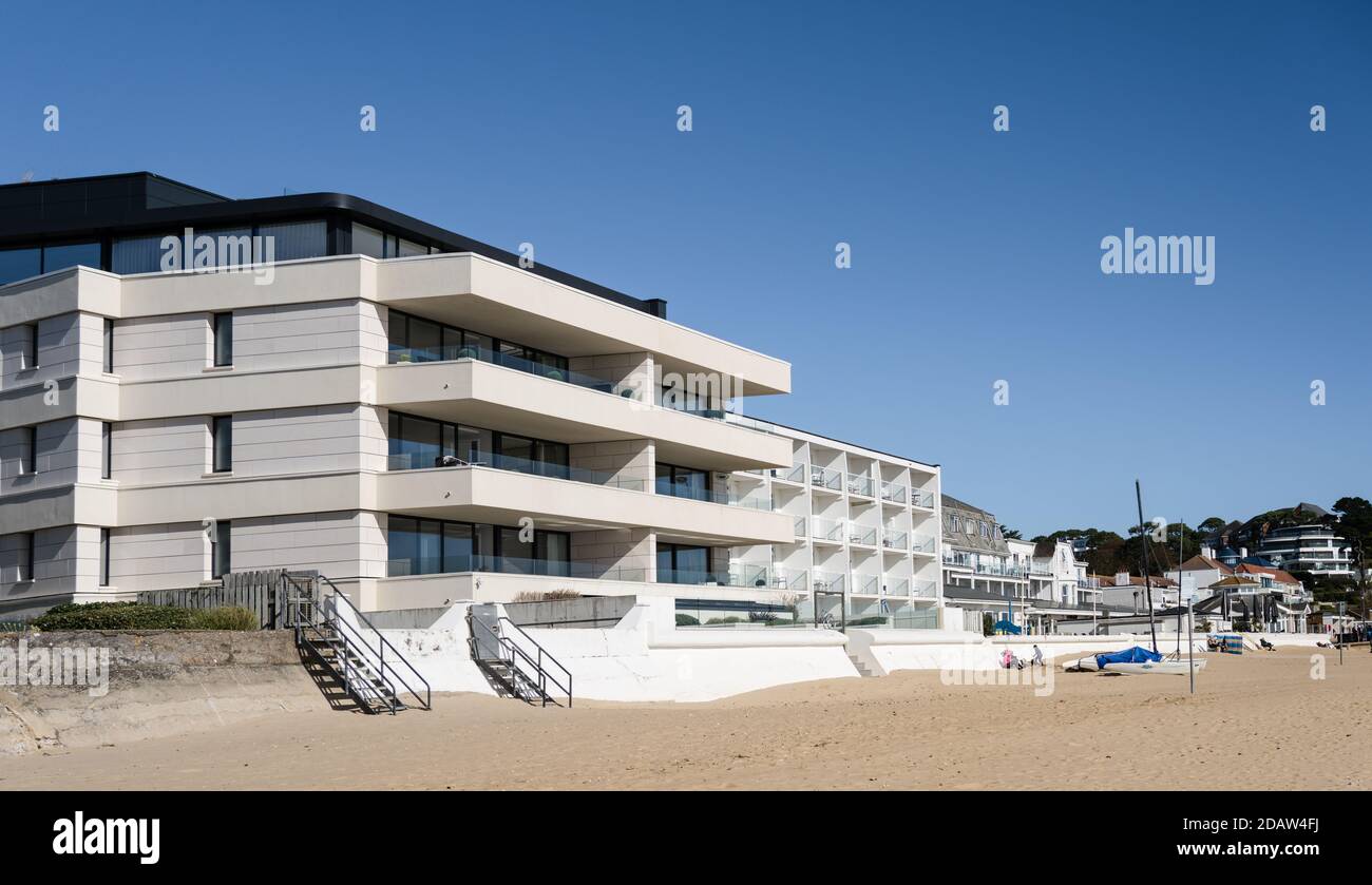 Expensive high end beachfront properties in Sandbanks Poole Dorset ...