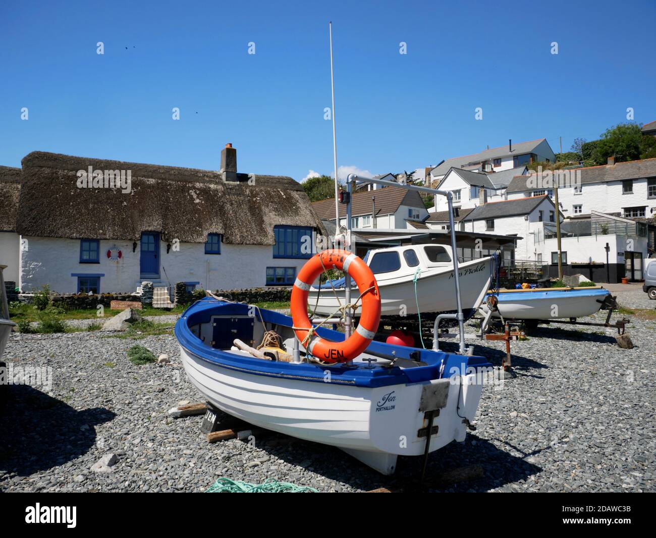 Porthallow cornwall hi-res stock photography and images - Alamy