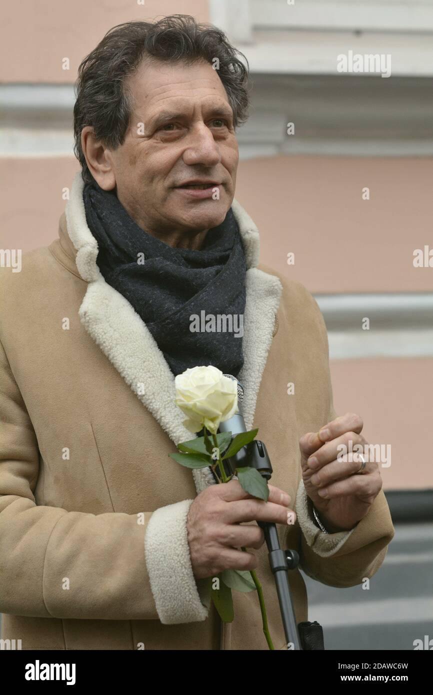 The opening ceremony of the memorial plaque to the People's Artist of ...