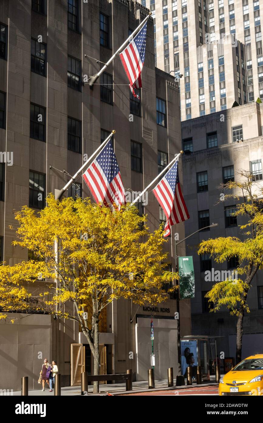Complex rockefeller center buildings hi-res stock photography and ...