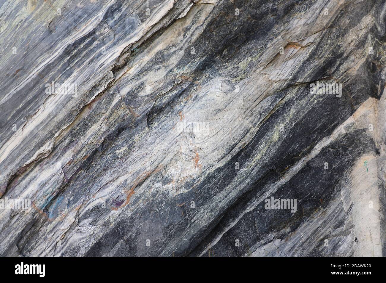 Grey rock with white lines hi-res stock photography and images - Alamy