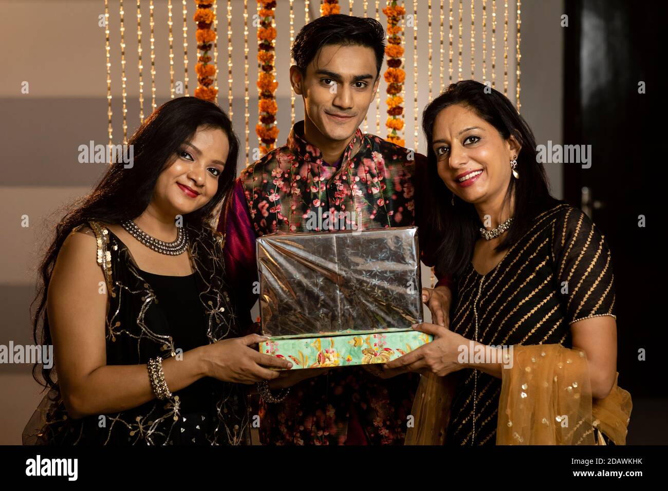 Indian sisters and brother hi-res stock photography and images - Alamy