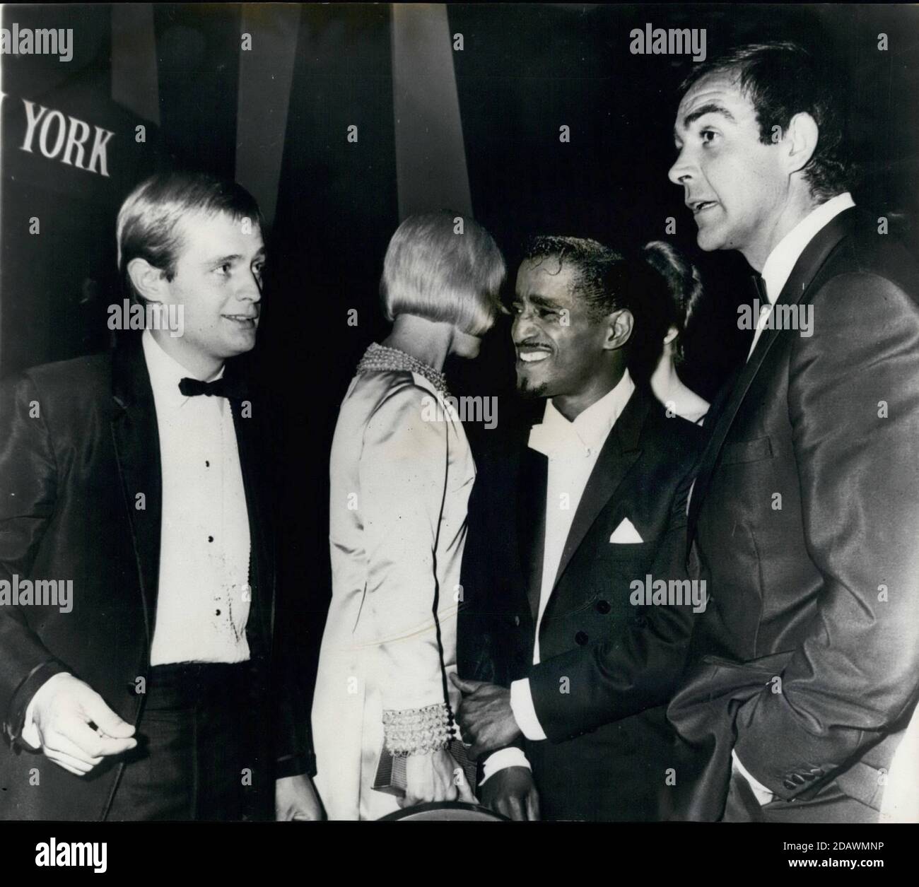 Oct. 10, 1965 - New York, New York, USA - Famous film stars together at ...