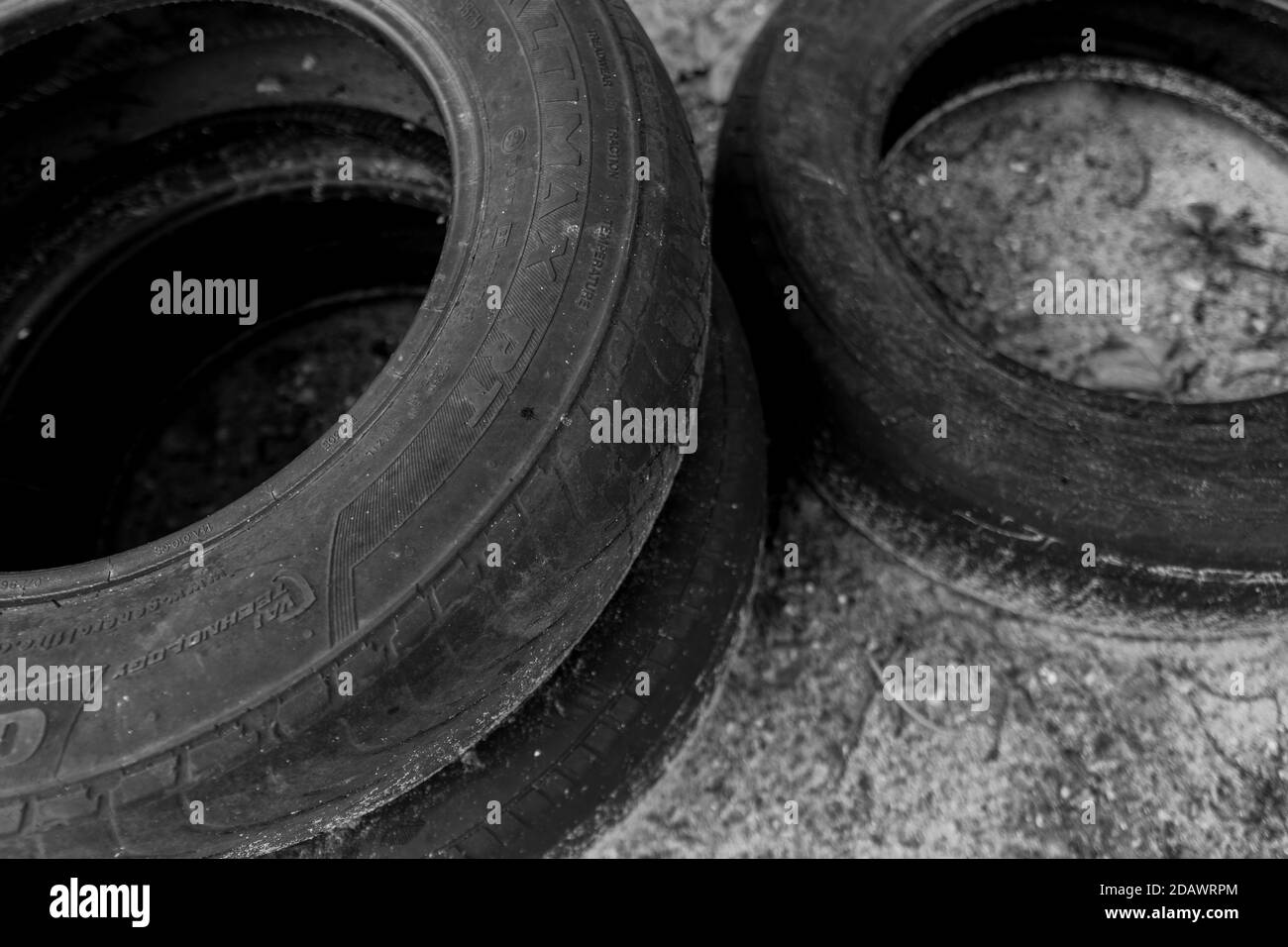 Ground tires Black and White Stock Photos & Images - Alamy