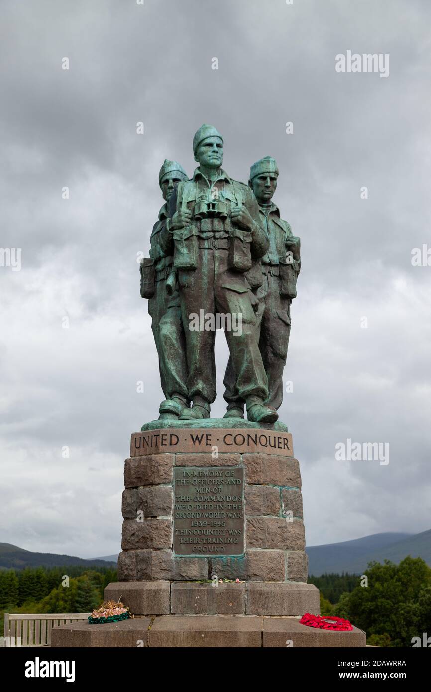 Commando memorial statue hi-res stock photography and images - Alamy