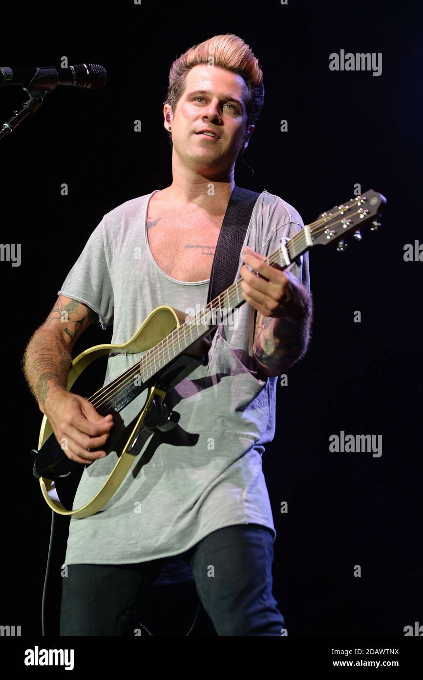 WEST PALM BEACH, FL - JULY 16: Ryan Cabrera performs at The Perfect ...