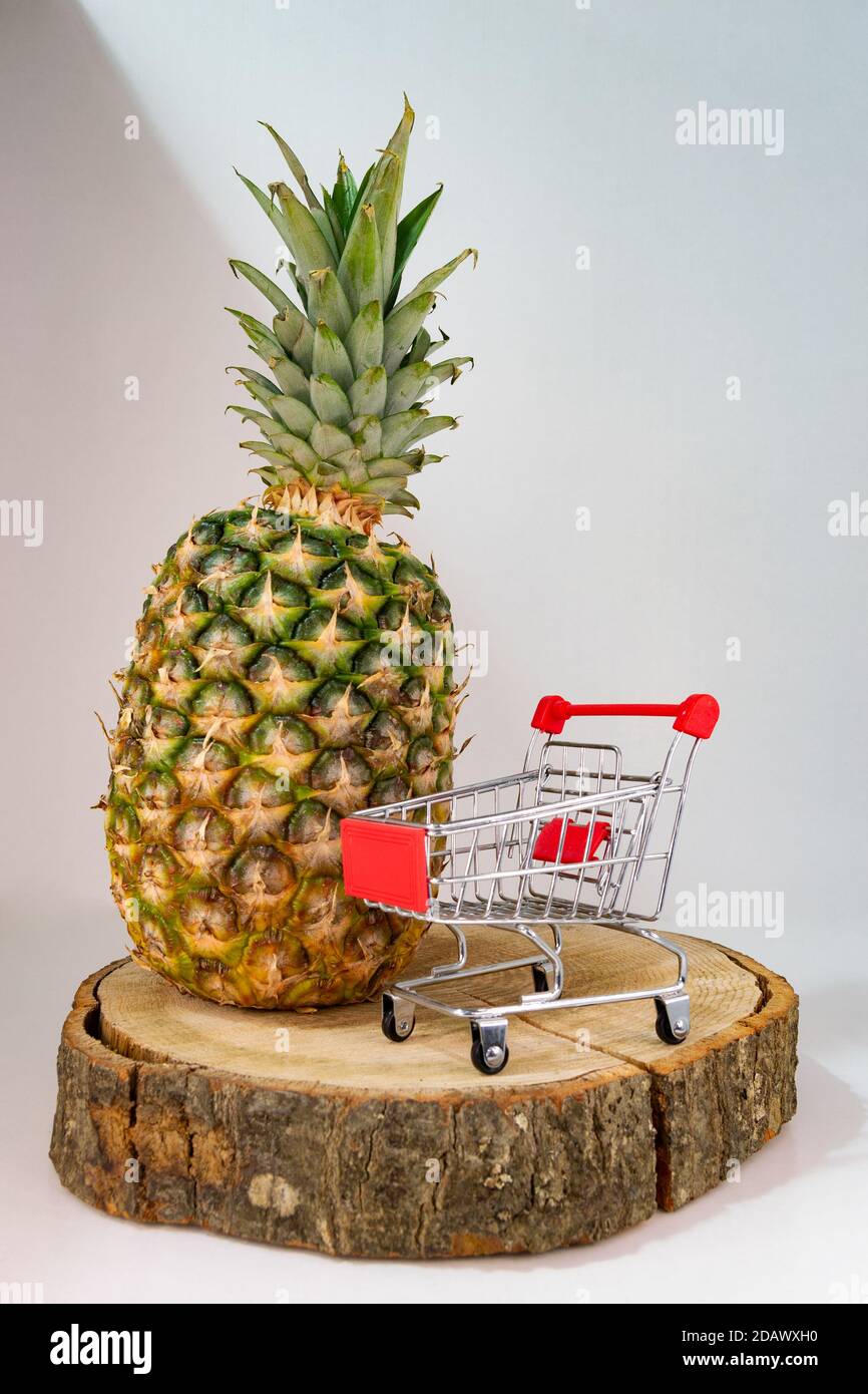 Pear log hi-res stock photography and images - Alamy