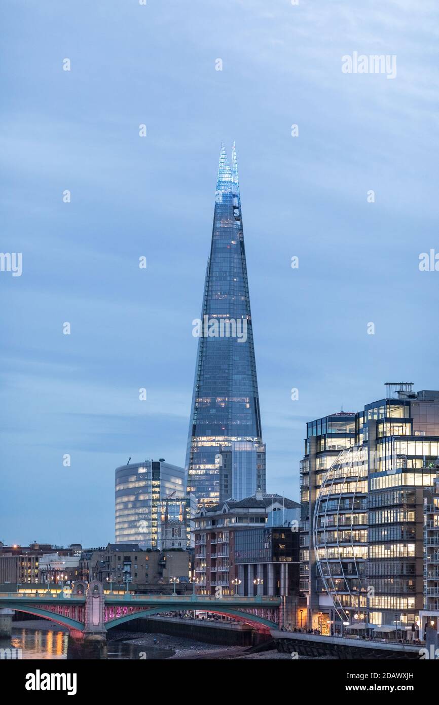 Paternoster square london night hi-res stock photography and images - Alamy