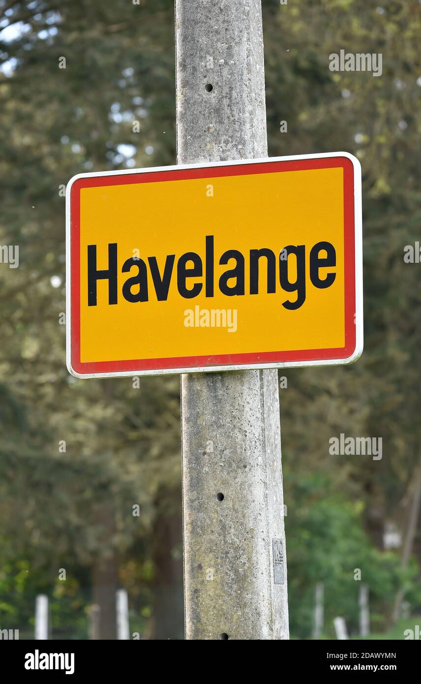 Illustration shows the name of the Havelange municipality on a road ...