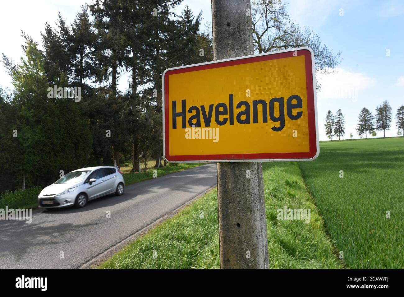 Illustration shows the name of the Havelange municipality on a road ...