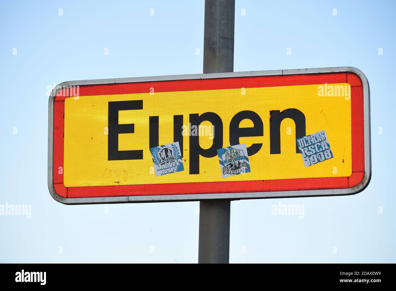 Illustration shows the name of the Eupen municipality on a road sign ...