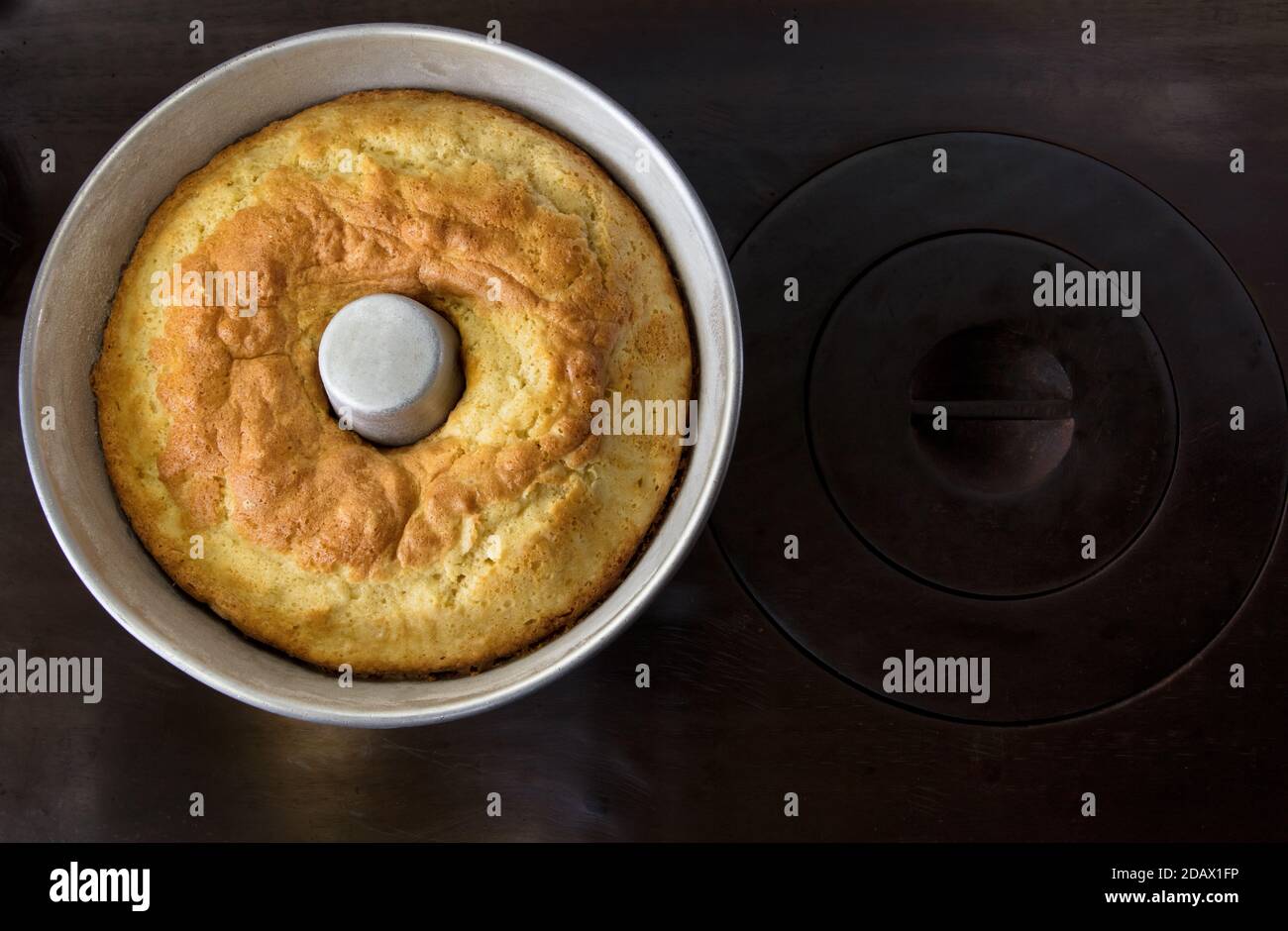 Top view of a cupcake with a hole in the middle Stock Photo - Alamy