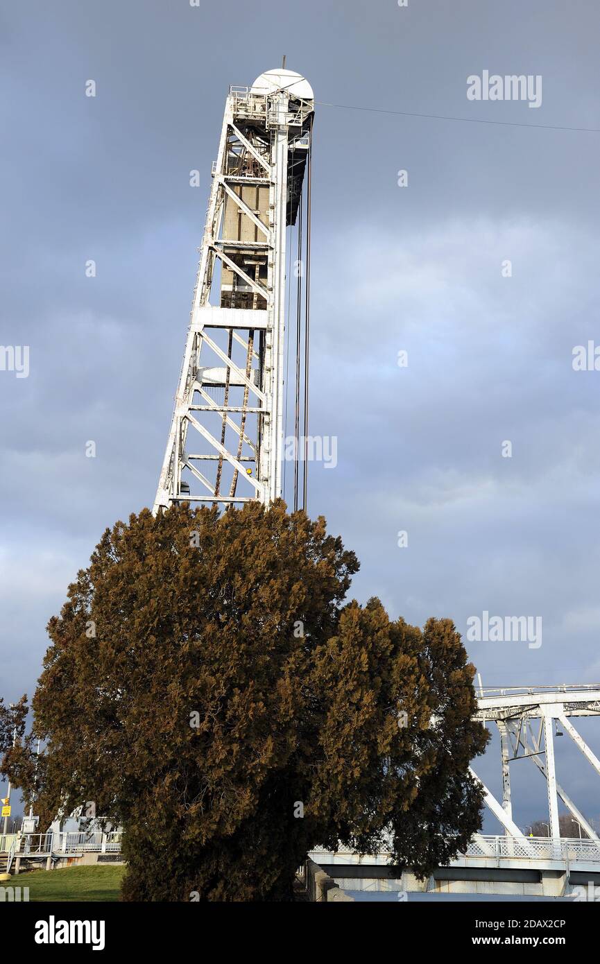 Clarence Street Bridge Stock Photo - Alamy