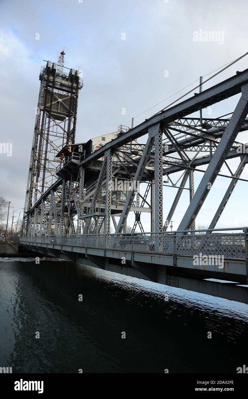 Clarence Street Bridge Stock Photo - Alamy