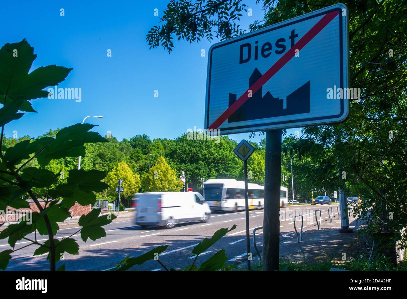 Illustration shows the name of the Diest municipality on a road sign ...