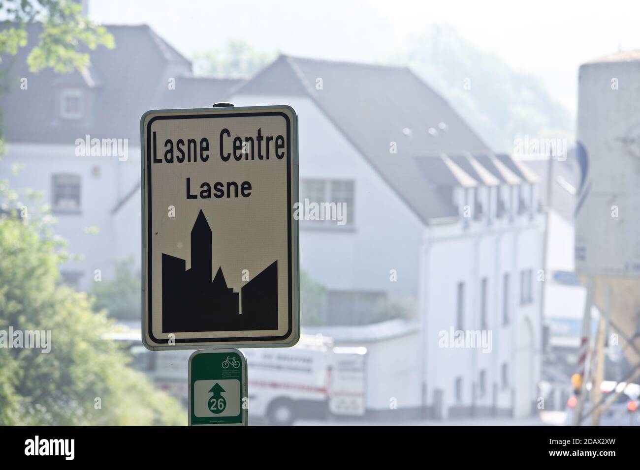 Illustration shows the name of the Lasne municipality on a road sign ...