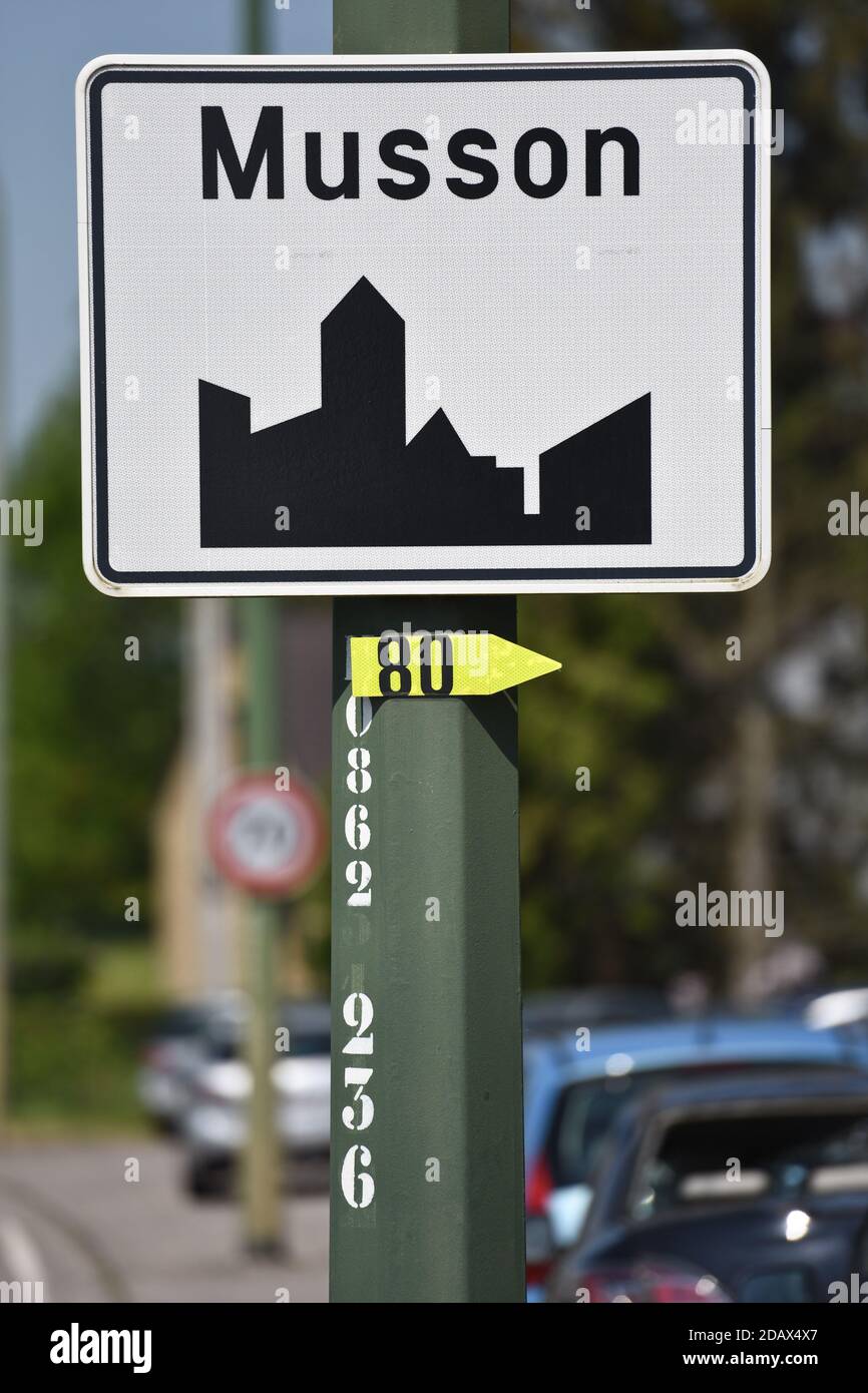 Illustration shows the name of the Musson municipality on a road sign ...