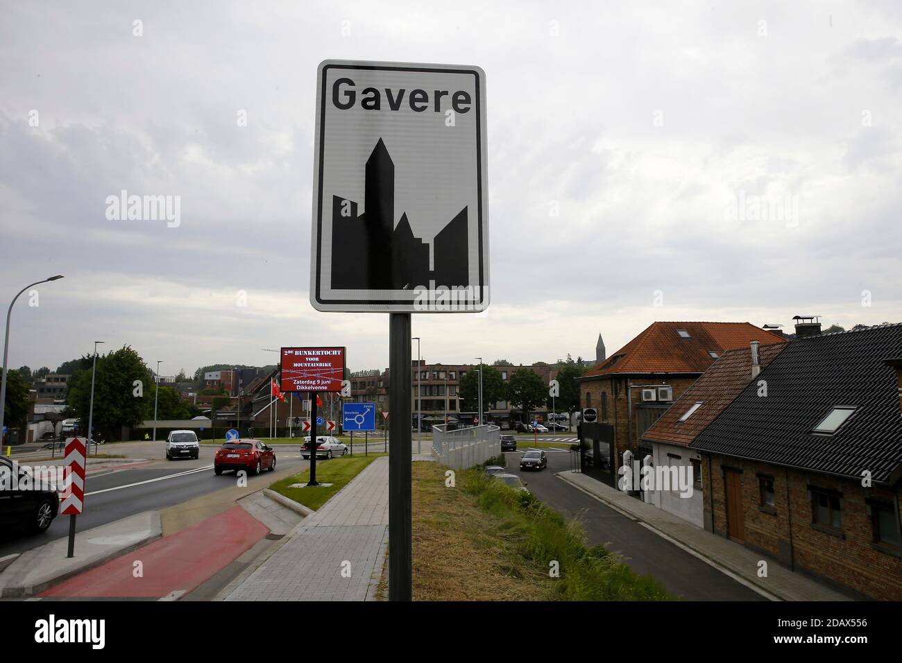 Illustration shows the name of the Gavere municipality on a road sign ...