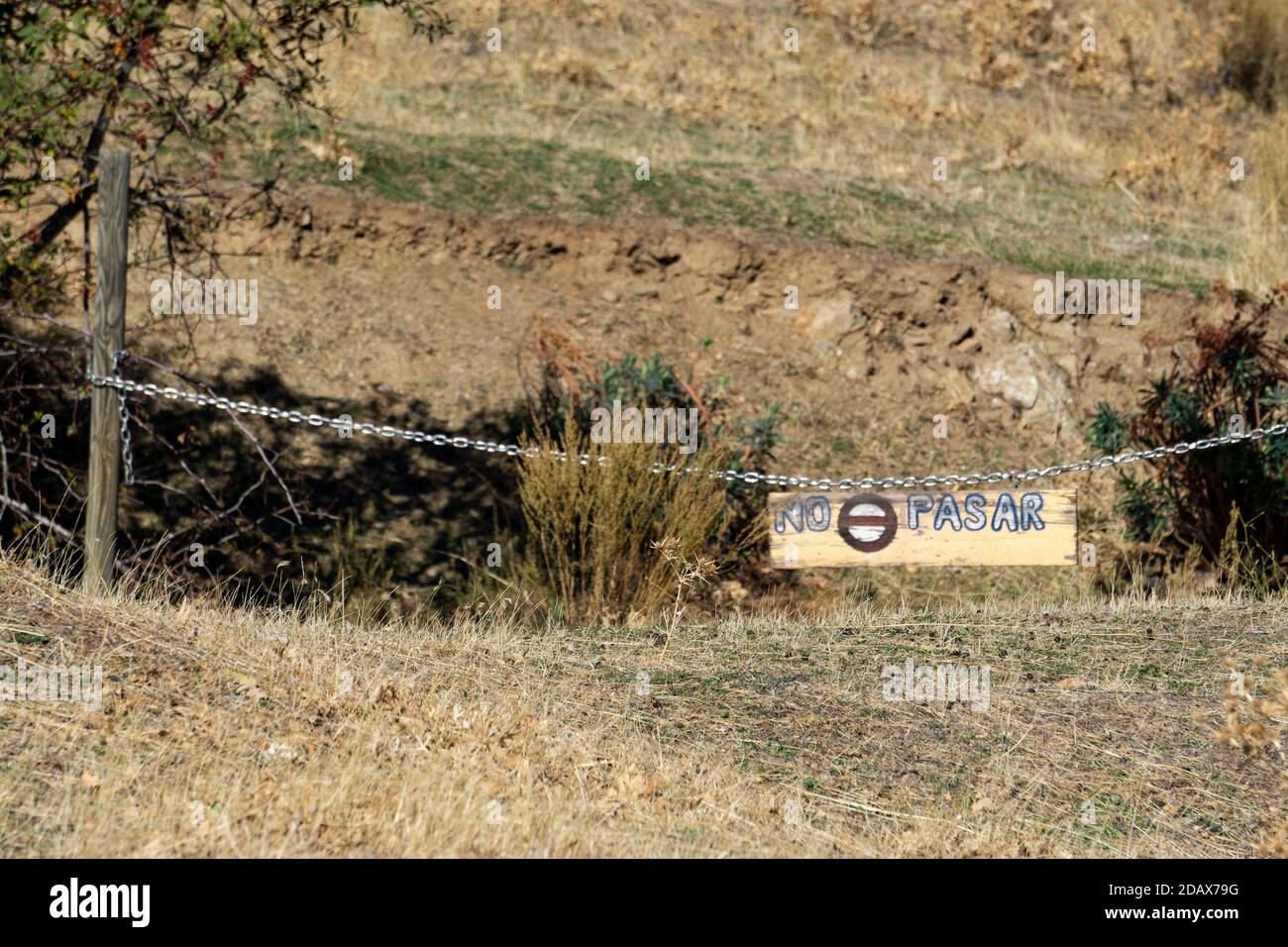chain with no pass sign Stock Photo - Alamy