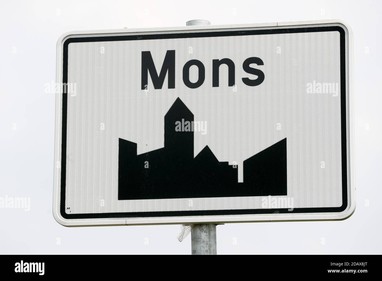 Illustration shows the name of the Mons municipality on a road sign ...