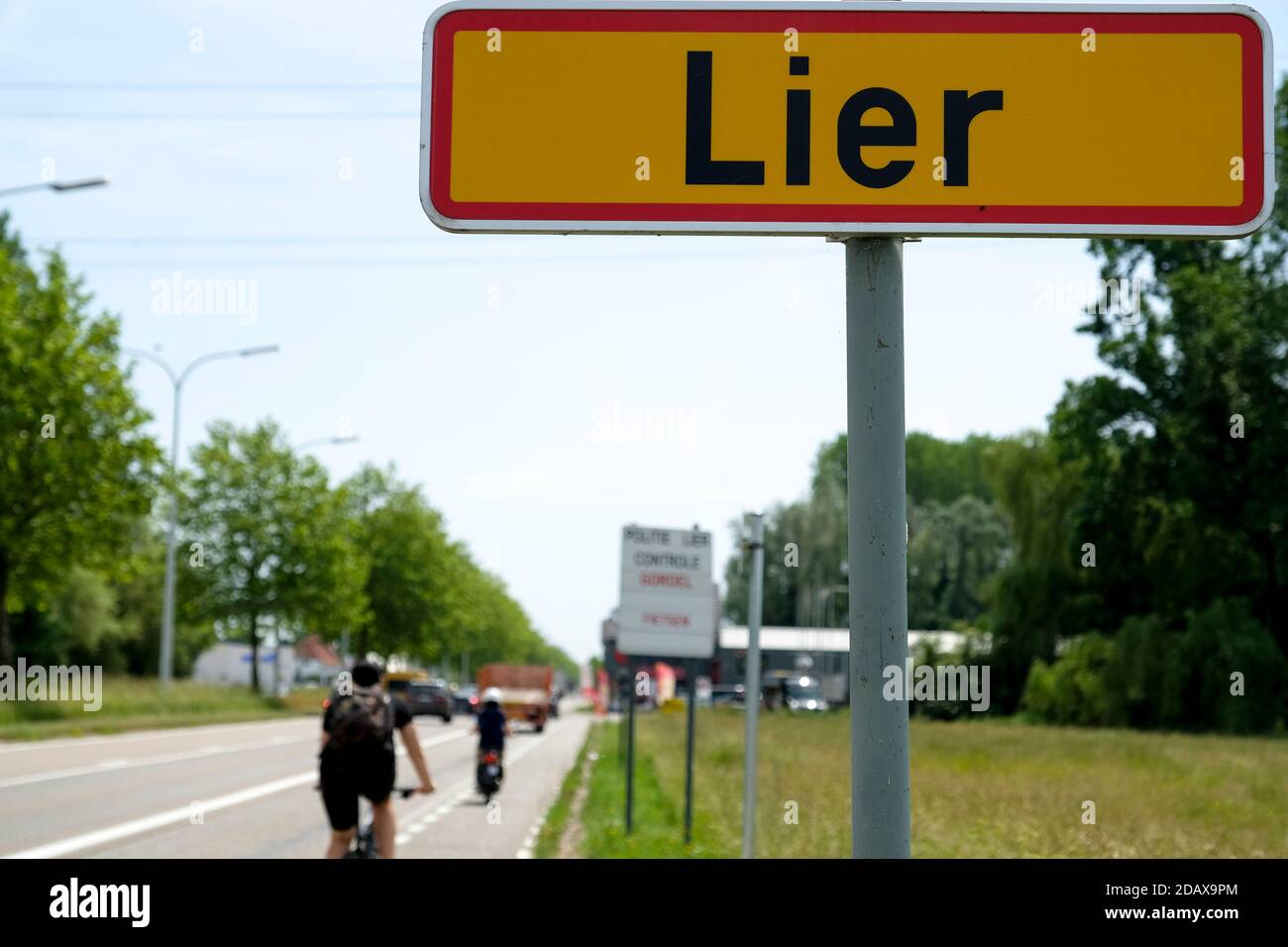 Illustration shows the name of the Lier municipality on a road sign ...