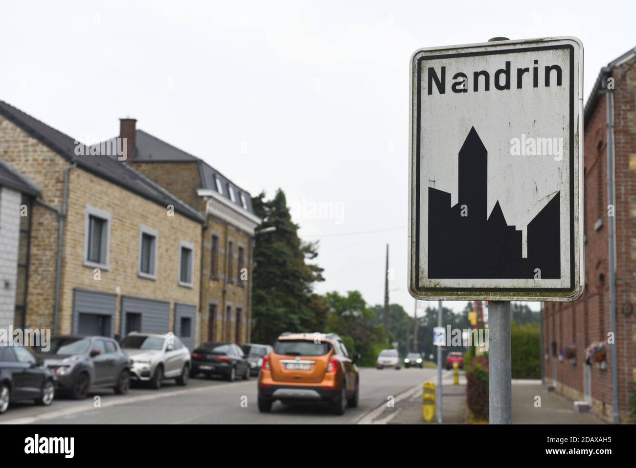 Illustration shows the name of the Nandrin municipality on a road sign ...