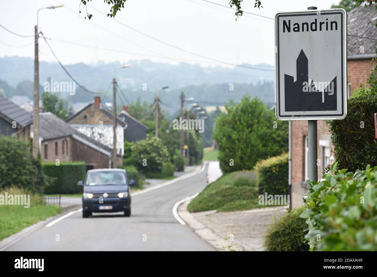 Illustration shows the name of the Nandrin municipality on a road sign ...