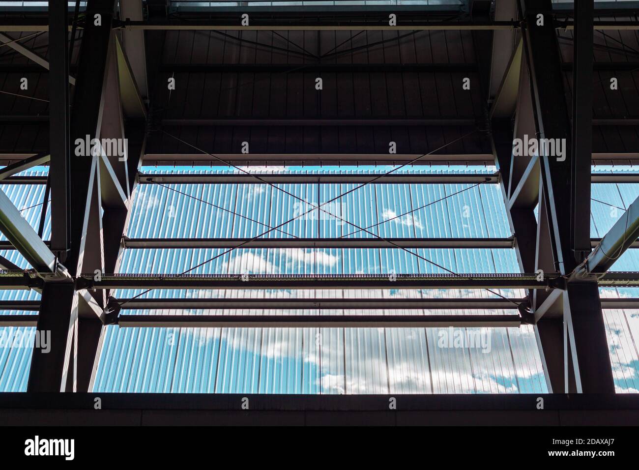 Big window frame texture hi-res stock photography and images - Alamy