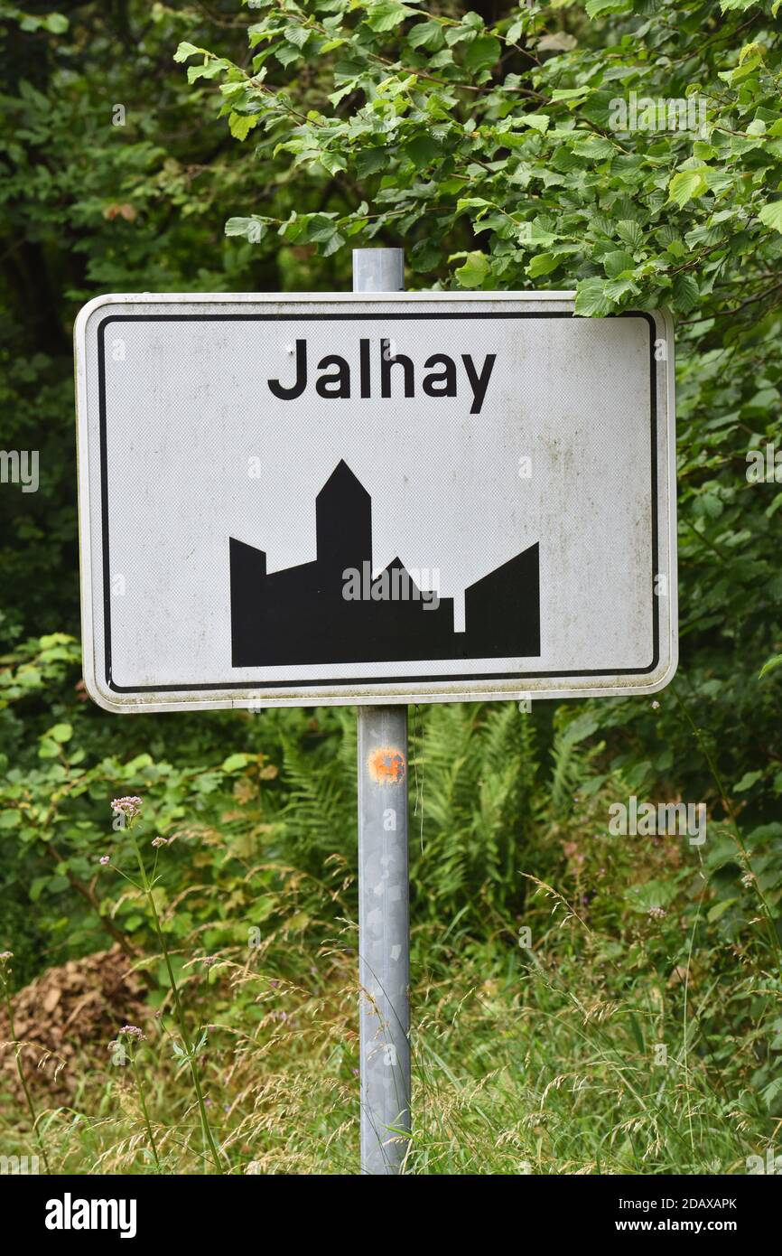 Illustration shows the name of the Jalhay municipality on a road sign ...