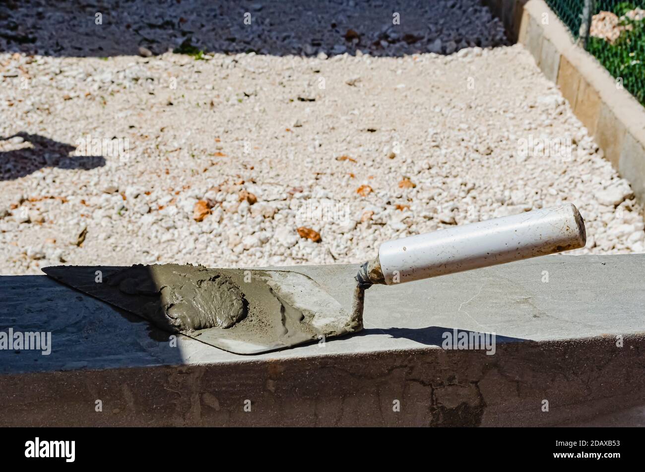 Concrete perimeter wall hi-res stock photography and images - Alamy
