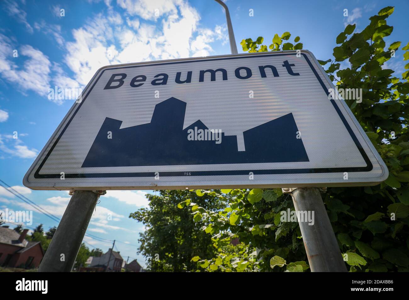 Illustration shows the name of the Beaumont municipality on a road sign ...