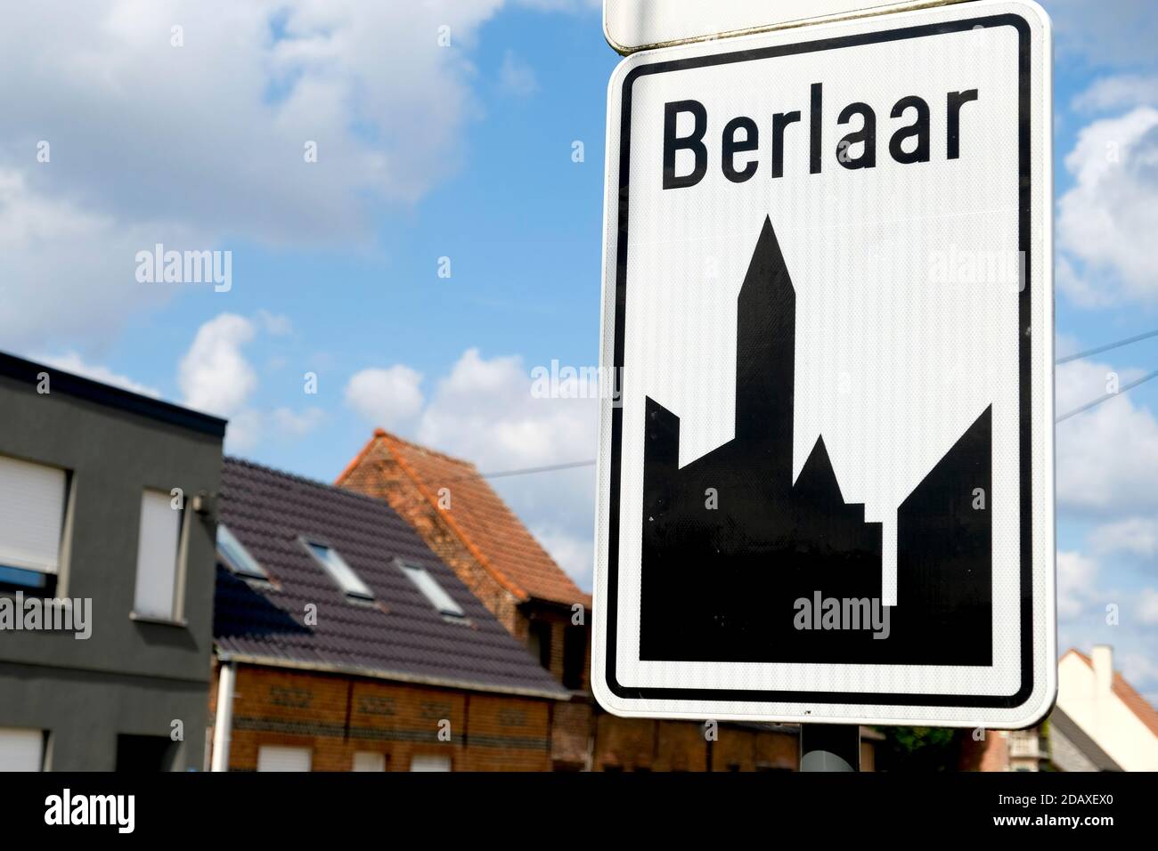Illustration shows the name of the Berlaar municipality on a road sign ...