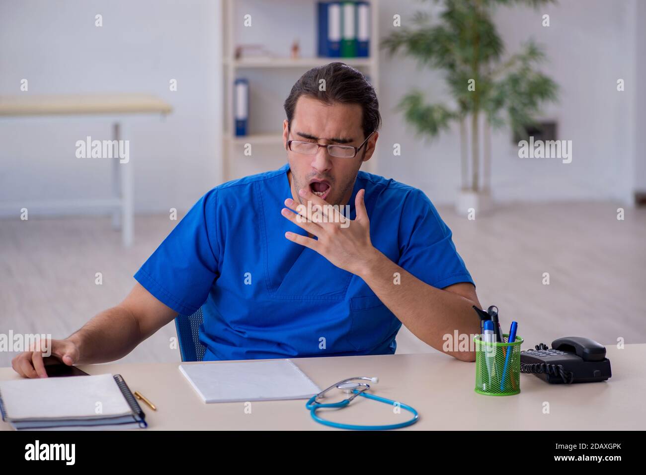 Extremely long working hours hi-res stock photography and images - Alamy