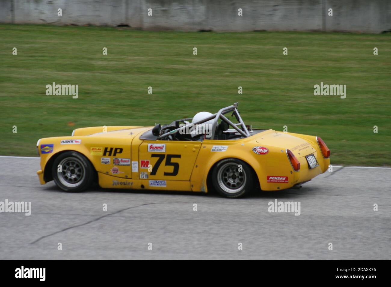 Mgb race hi-res stock photography and images - Alamy