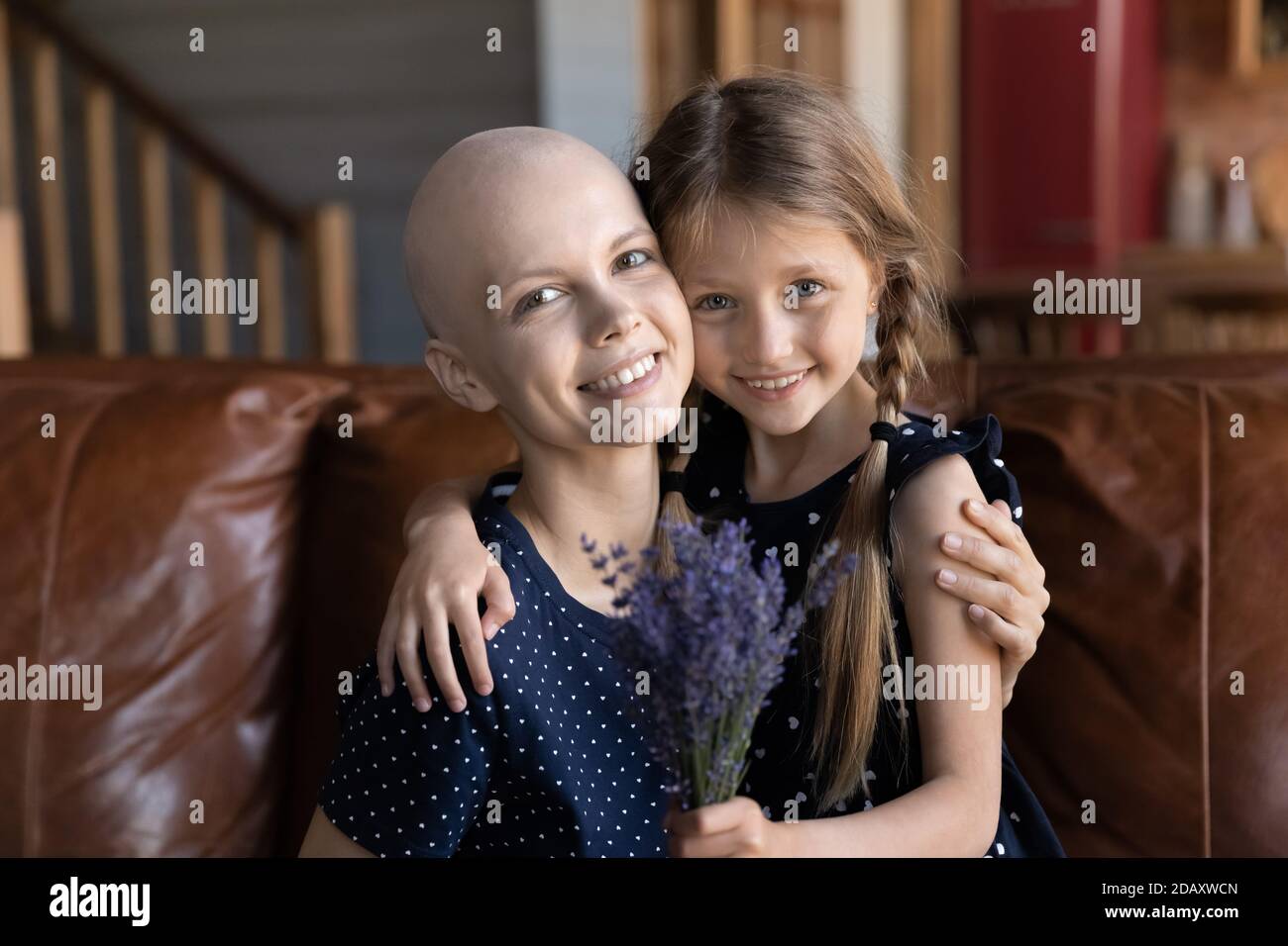 Child cancer patient hi-res stock photography and images - Alamy