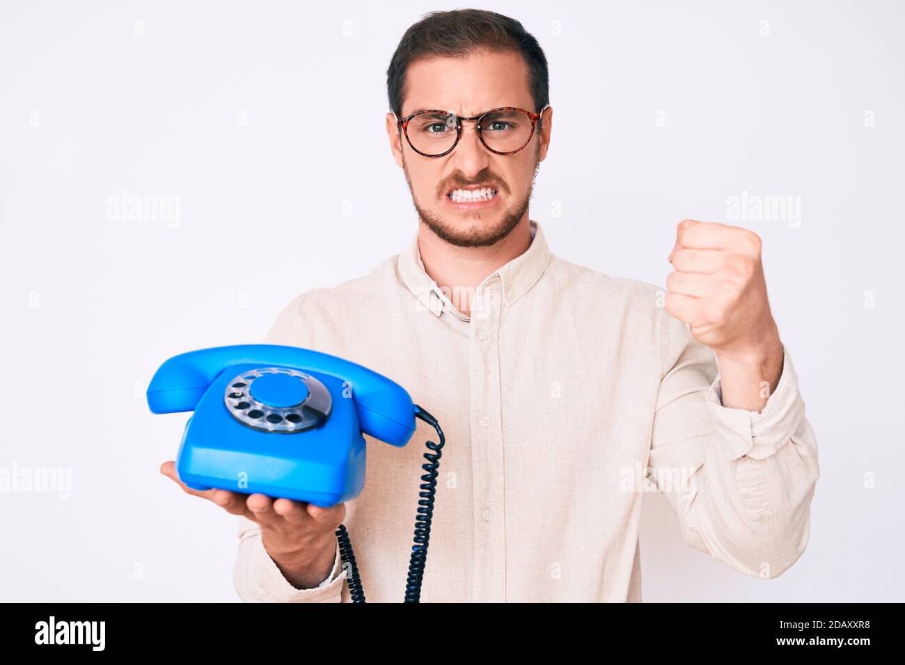Man scream telephone vintage hi-res stock photography and images - Alamy