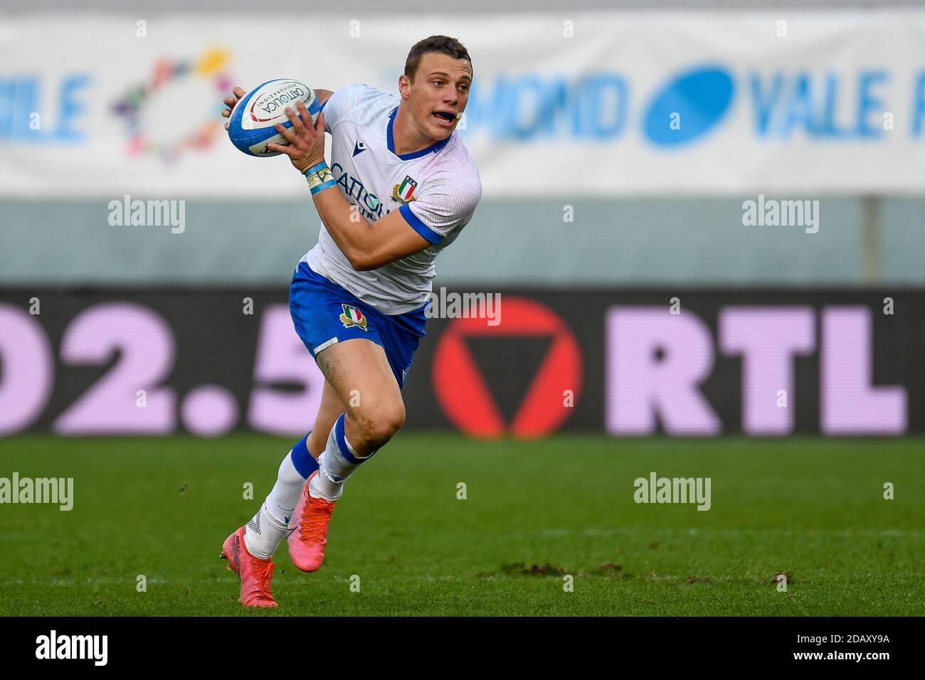 Paolo garbisi rugby hi-res stock photography and images - Alamy