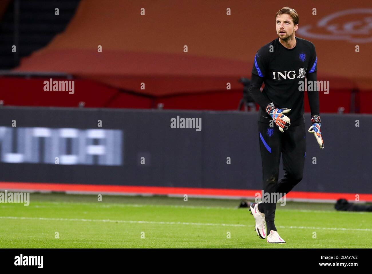 AMSTERDAM, NETHERLANDS - NOVEMBER 15: Goalkeeper Tim Krul of the ...