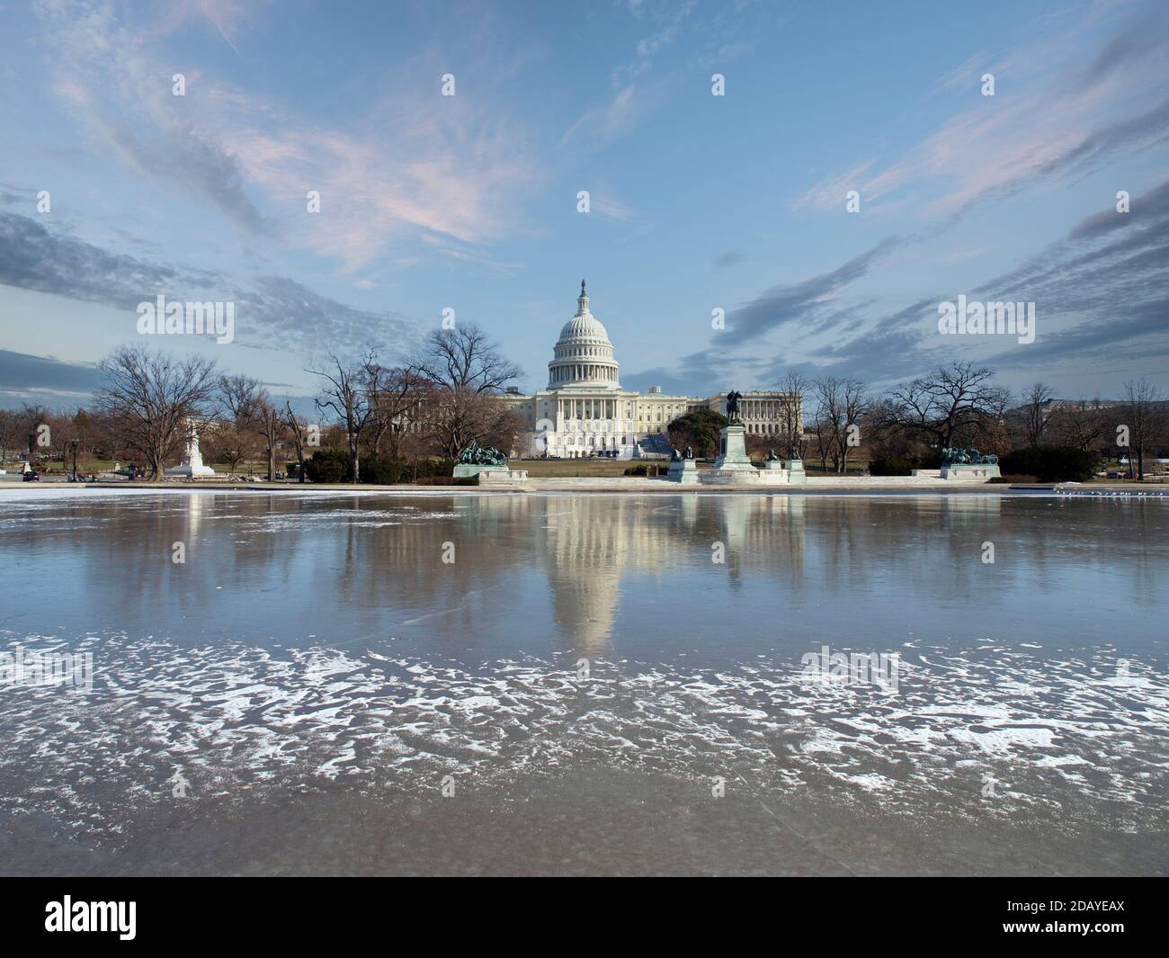 Washington dc view pool hi-res stock photography and images - Alamy