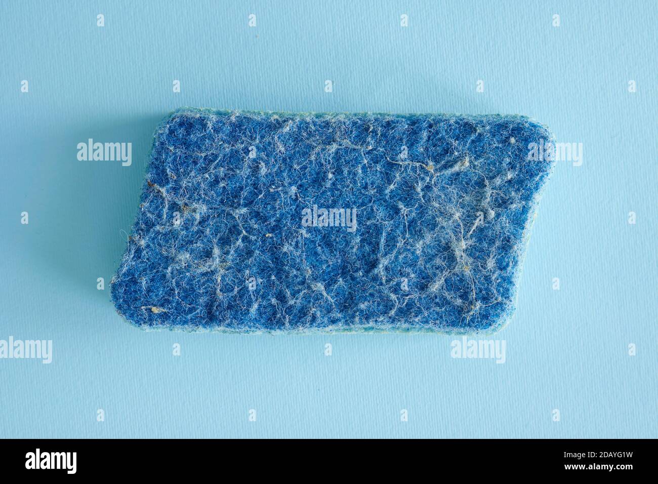 studio photo of a cleaning scourer Stock Photo - Alamy